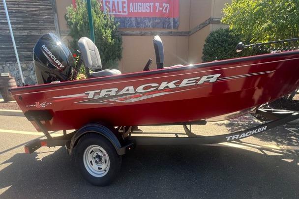 2025 TRACKER SUPER GUIDE V-16 T | Cabela's